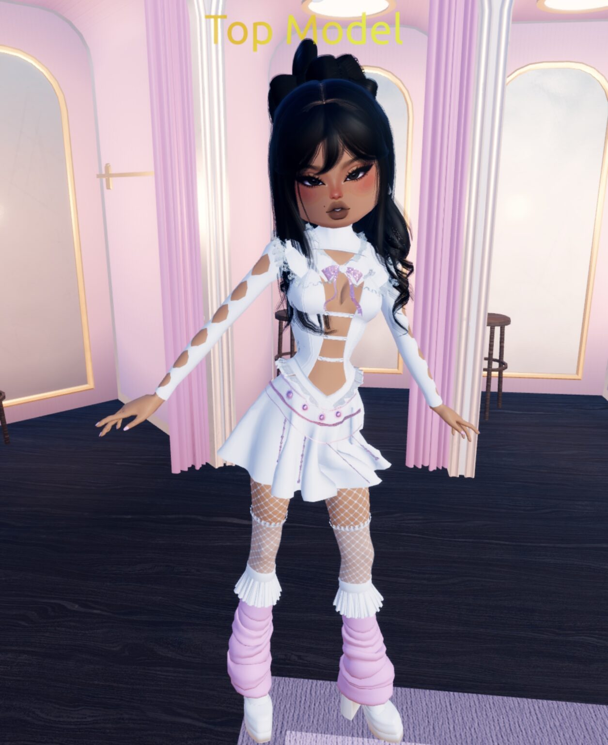 20 Best Outfit Ideas For The Dress To Impress Popstar Theme