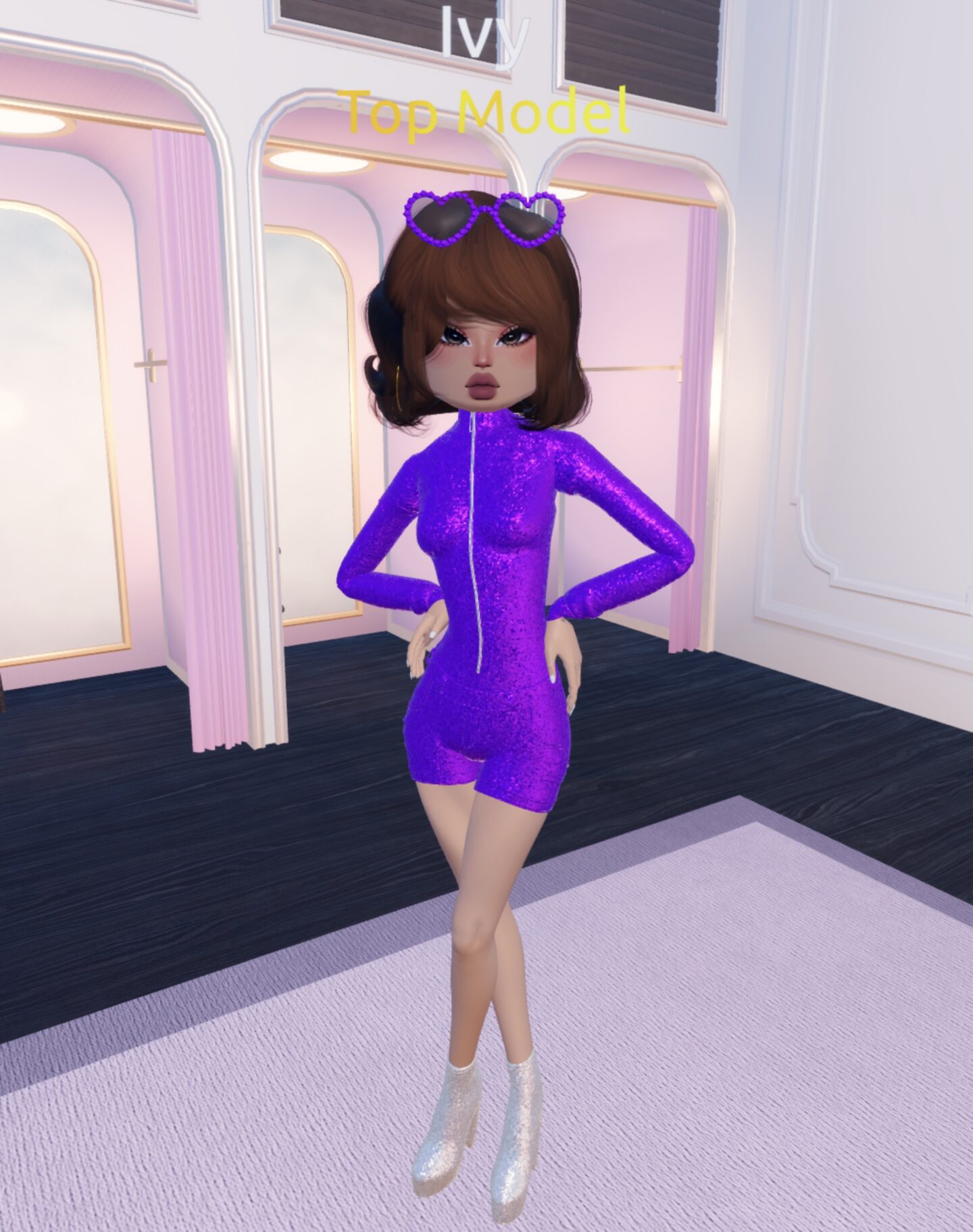 20 Best Outfit Ideas For The Dress To Impress Decades Outfit Theme