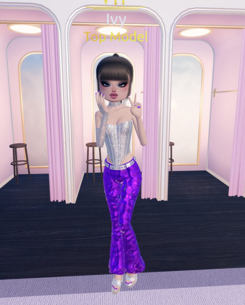 20 Best Outfit Ideas For The Dress To Impress Y2K Theme - DTI Girls