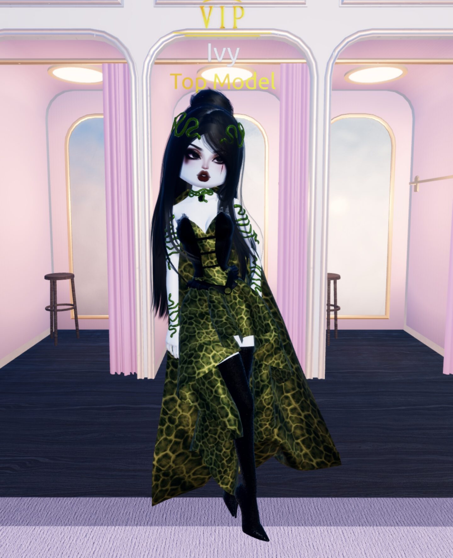 20 Best Outfit Ideas For The Dress To Impress Villain Theme - DTI Girls