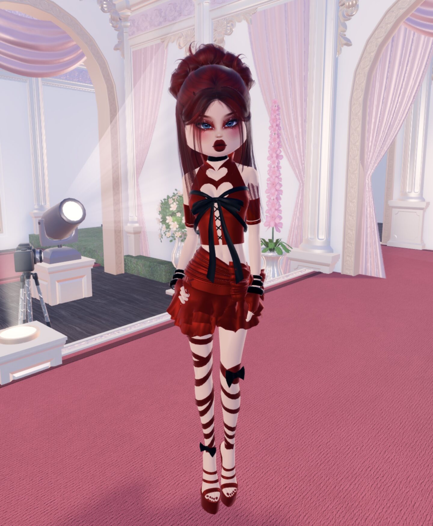 20 Best Outfit Ideas For The Dress To Impress Glamour Theme