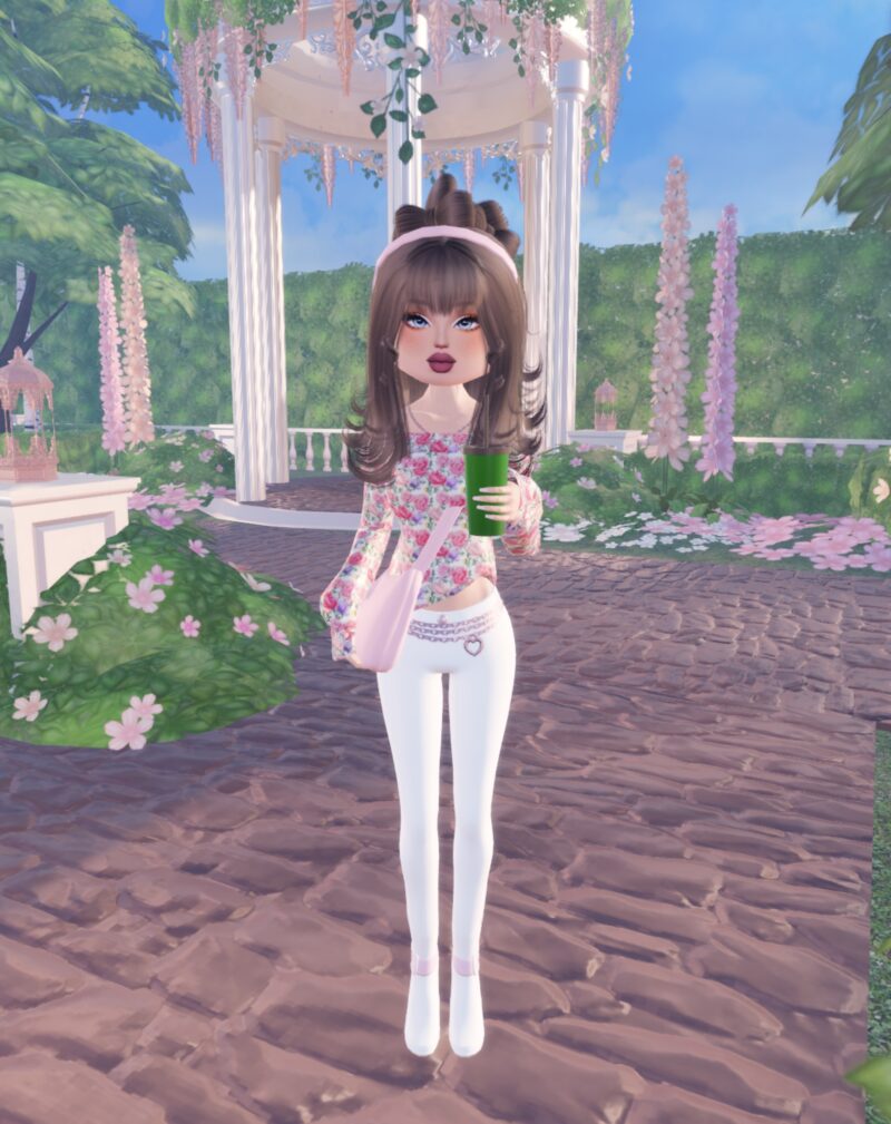 Cute Outfit Ideas For The Dress To Impress Coffee Shop Regular Theme